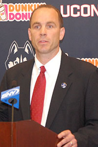 UConn Huskies - Hockey East Association